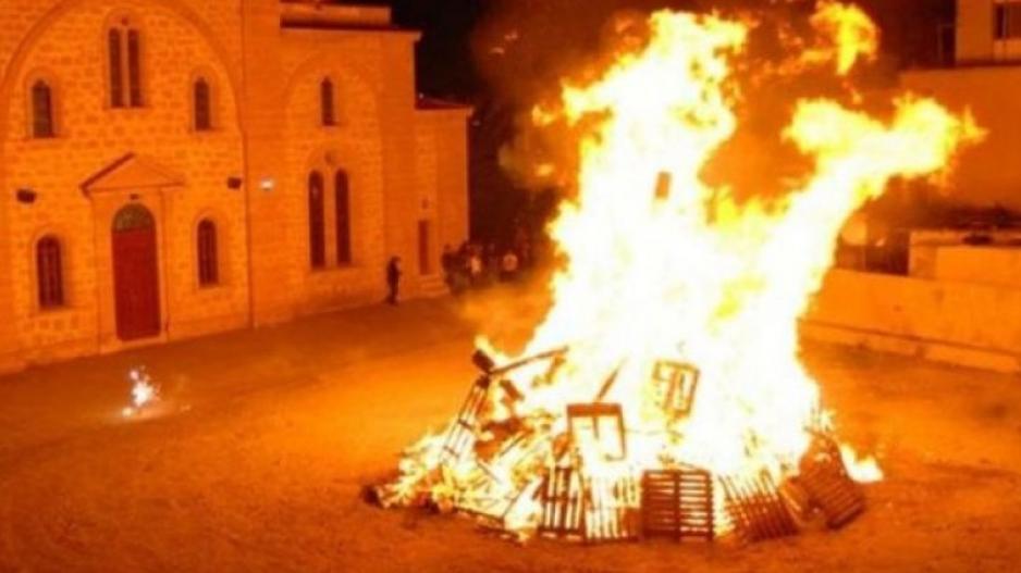 Η ιστορία της λαμπρατζιάς: Πως άρχισε το πασχαλινό έθιμο που έγινε ...